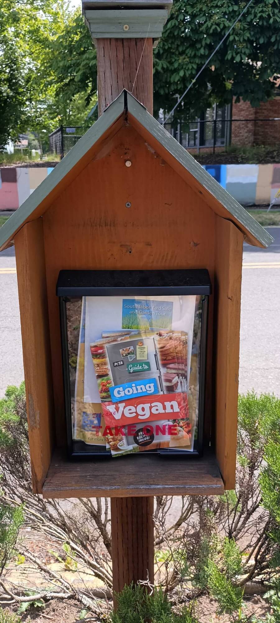 your animal advocacy guide to cancer season | peta2