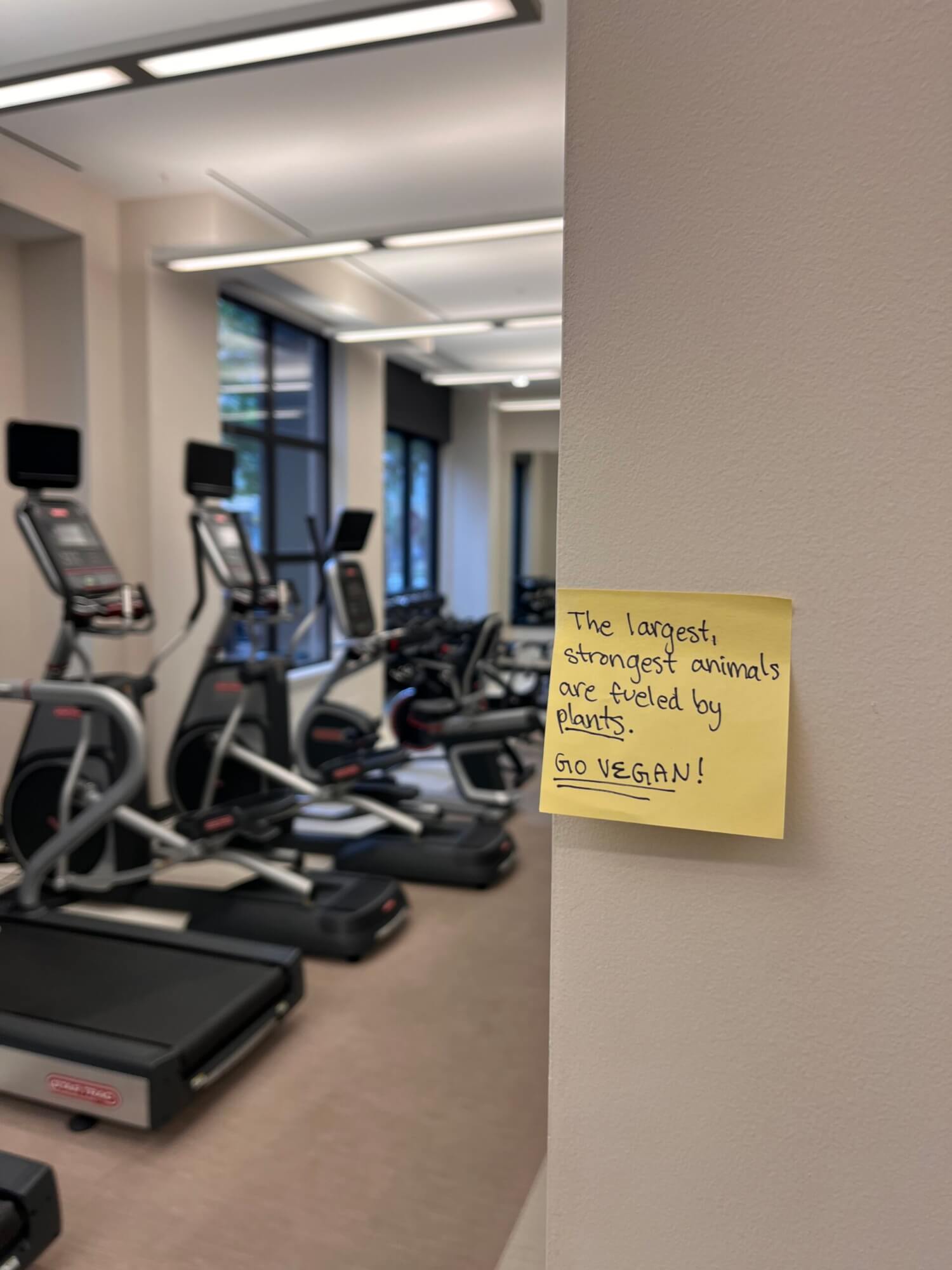 mission: use a gym note to show the vegan-fitness link | peta2